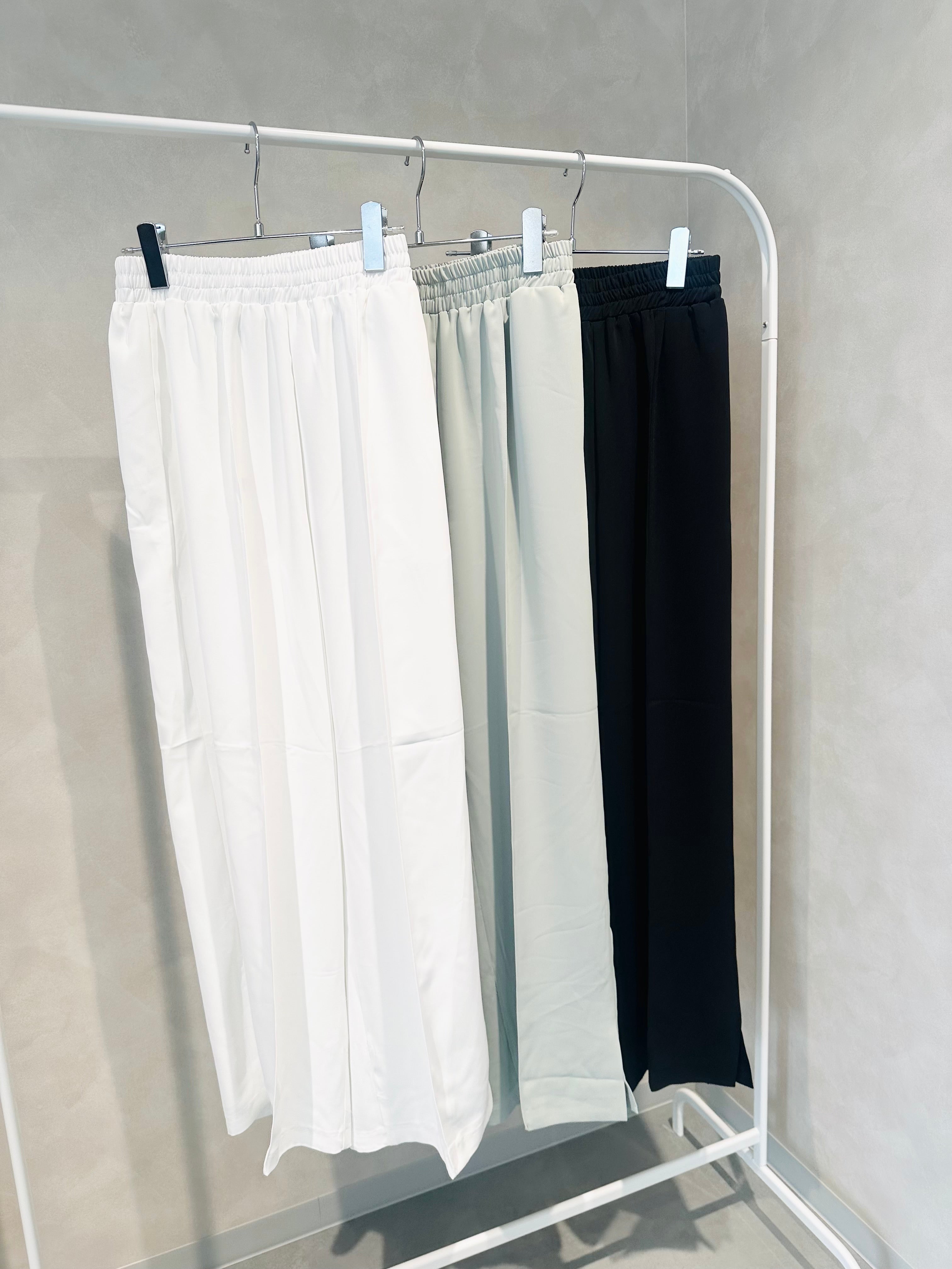 unc リラックスワイドパンツ | lil kitten